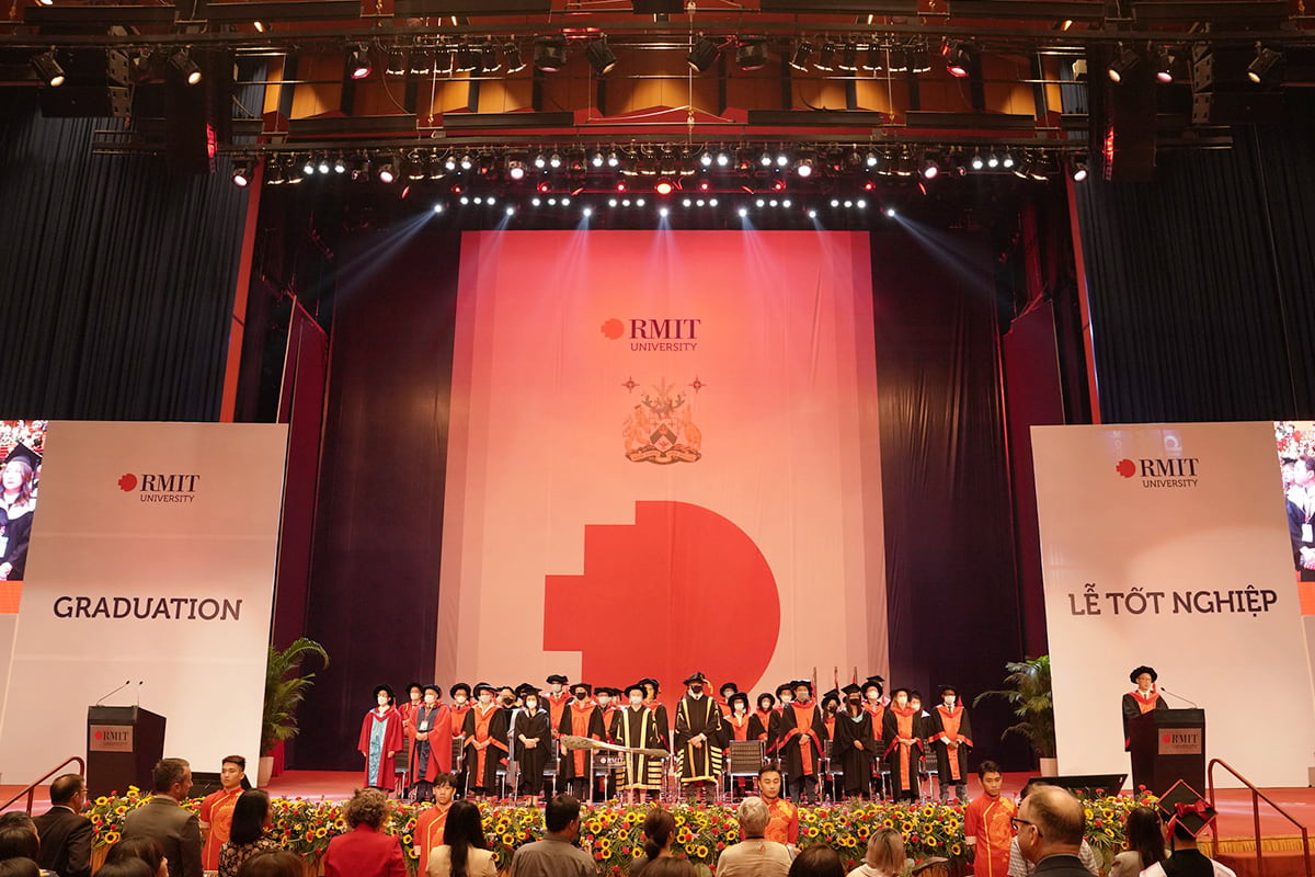 Graduation ceremony in Hanoi - RMIT University