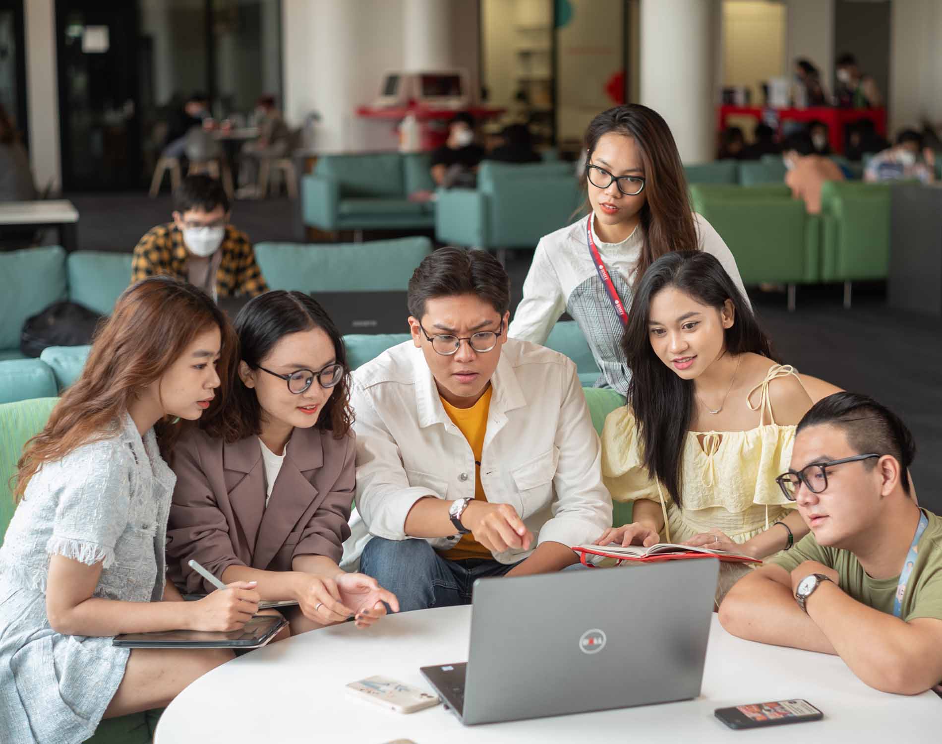 Newbie 101: The essential guide hub at RMIT Vietnam - RMIT University