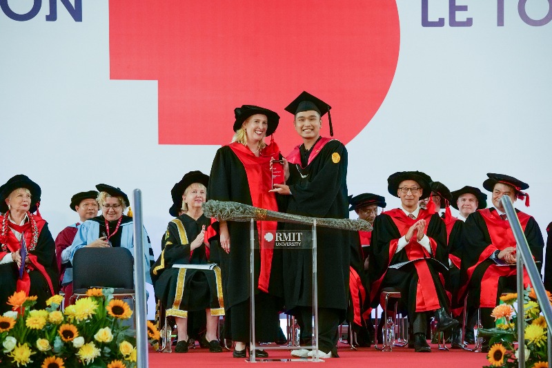 Sinh viên xuất sắc RMIT giải quyết thách thức thực tế bằng các sáng ...