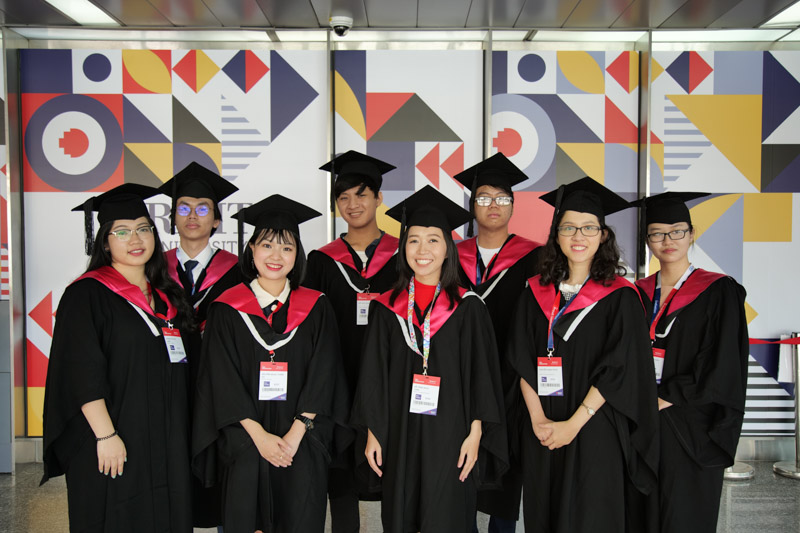 First batch of RMIT Bachelor of Languages graduates - RMIT University