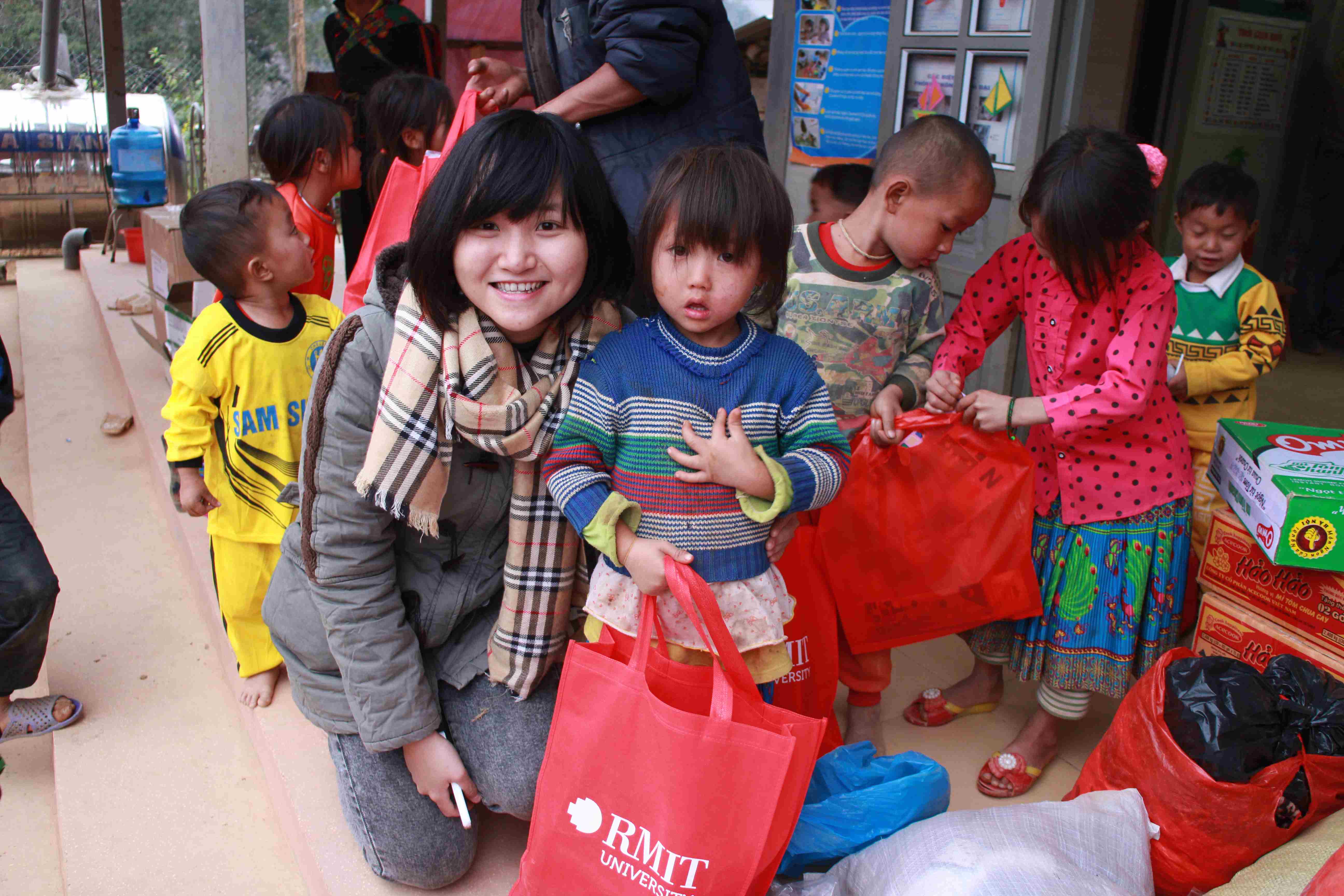 RMIT Vietnam community helps charities over holiday season - RMIT ...