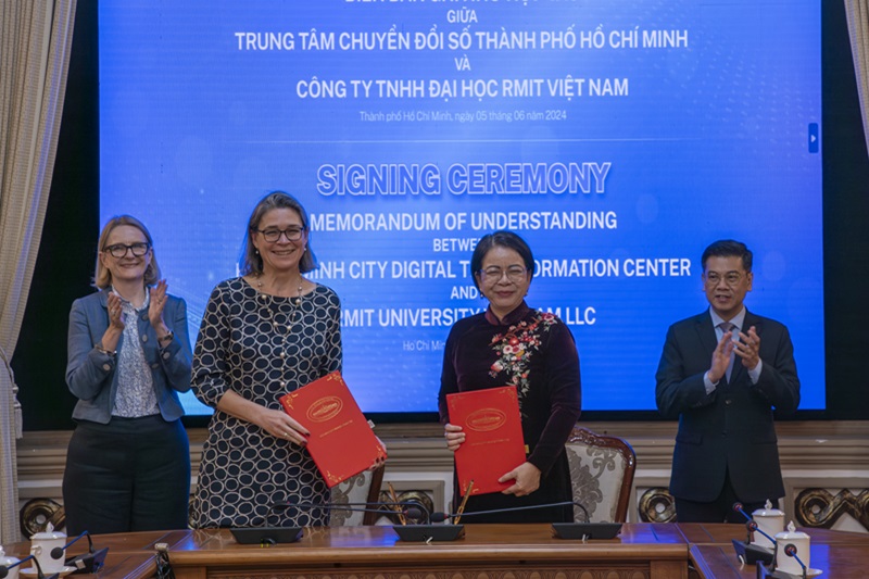 HCMC Digital Transformation Center and RMIT sign MoU in digital capacity building - RMIT University