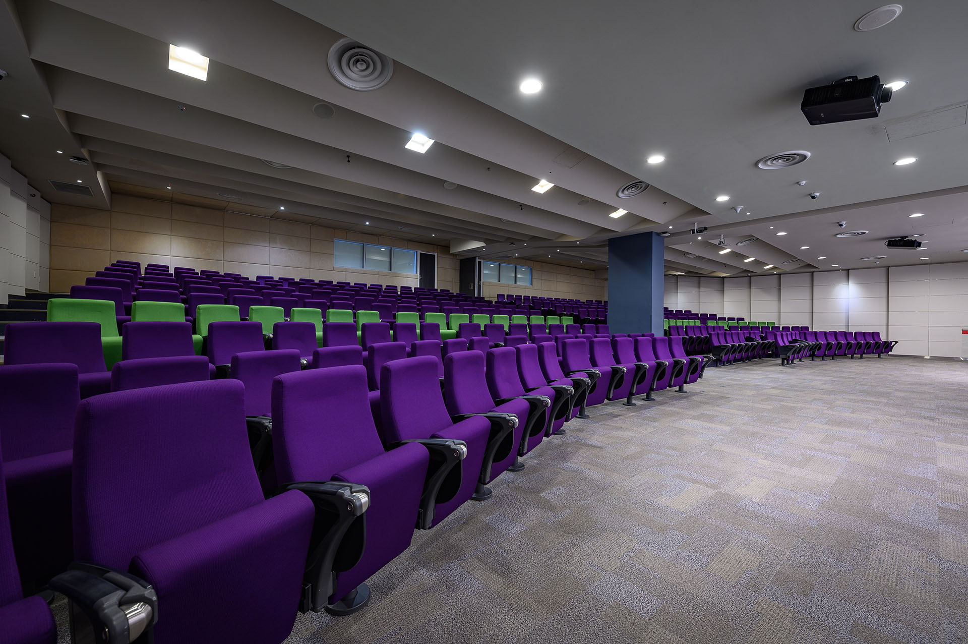 School of English & University Pathways - RMIT University